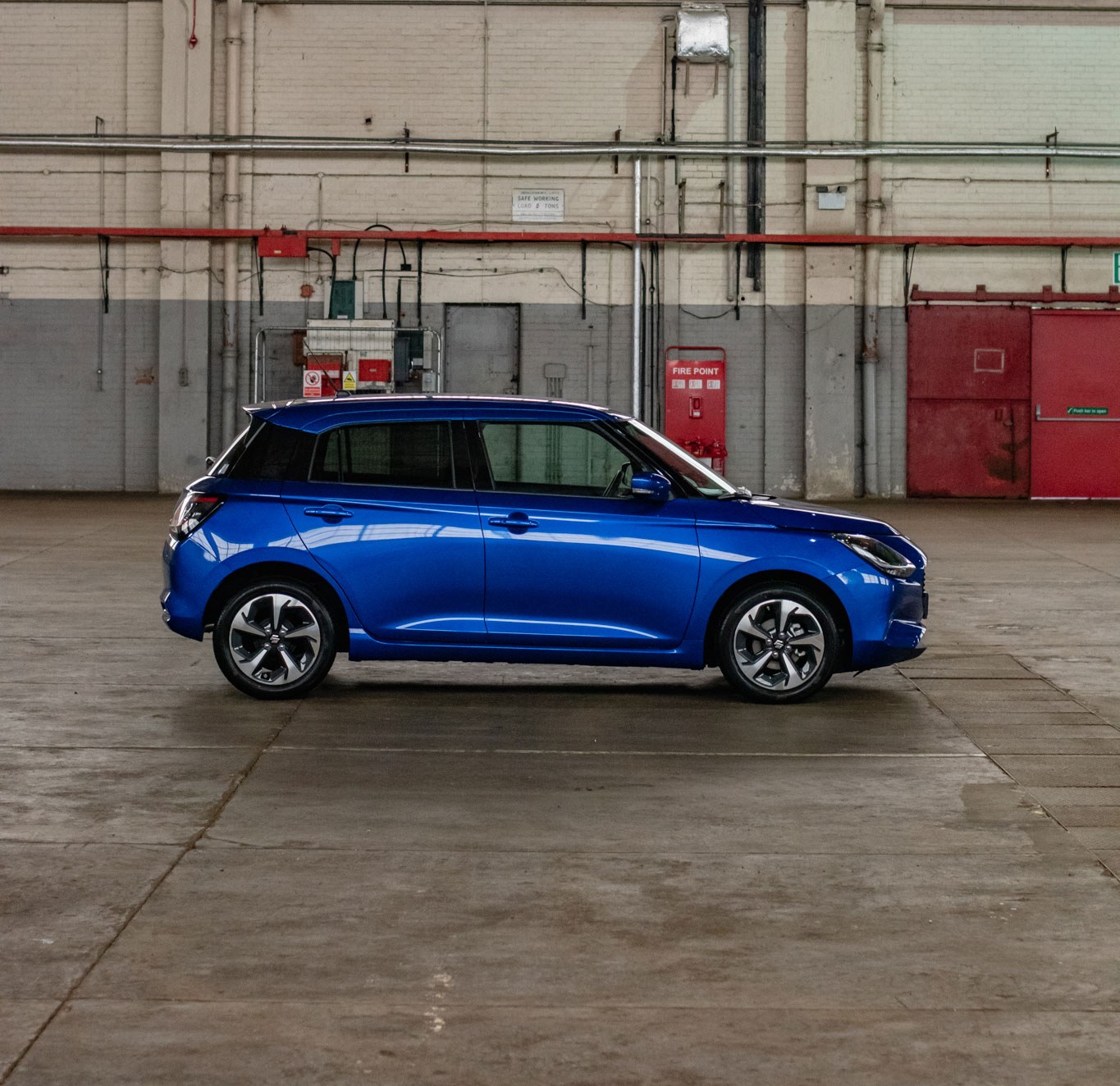 Suzuki Swift Motion 1.2 Mild Hybrid 5dr from £260 P/M | Acorn Suzuki